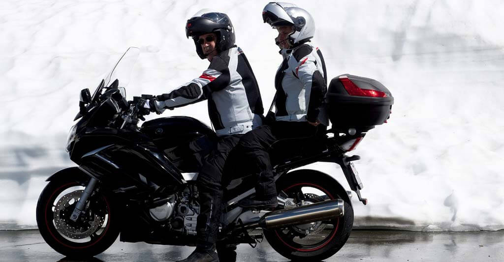 Motorradfahren zu zweit was gilt es zu beachten? - Motorradbekleidung.net